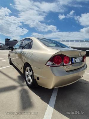 Smilšu krāsa Honda Civic 2008 Tallina, ar dzinēja tilpumu 1.80 L un nobraukumu 0 tūkst. km par 3500 €, foto 5 vietnē AUTOMOTO.COM.LV