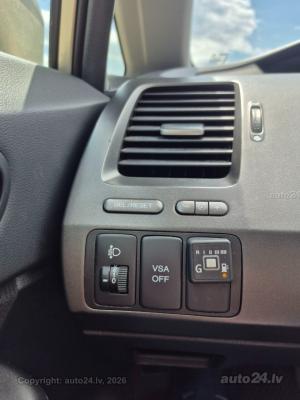 Smilšu krāsa Honda Civic 2008 Tallina, ar dzinēja tilpumu 1.80 L un nobraukumu 0 tūkst. km par 3500 €, foto 9 vietnē AUTOMOTO.COM.LV