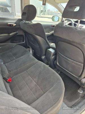 Smilšu krāsa Honda Civic 2008 Tallina, ar dzinēja tilpumu 1.80 L un nobraukumu 0 tūkst. km par 3500 €, foto 11 vietnē AUTOMOTO.COM.LV