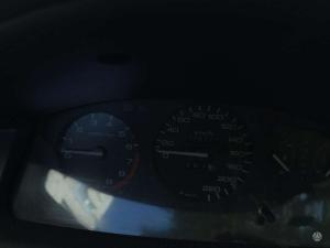 Black Honda Civic 1994 in Vilnius, with an engine capacity of 1.49 L and mileage of 277 thousand km for 3000 €, photo 4 on AUTOMOTO.COM.LV