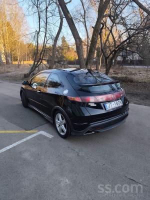 Melns Honda Civic 2008 Jūrmala, ar dzinēja tilpumu 2.20 L un nobraukumu 260 tūkst. km par 3200 €, foto 4 vietnē AUTOMOTO.COM.LV