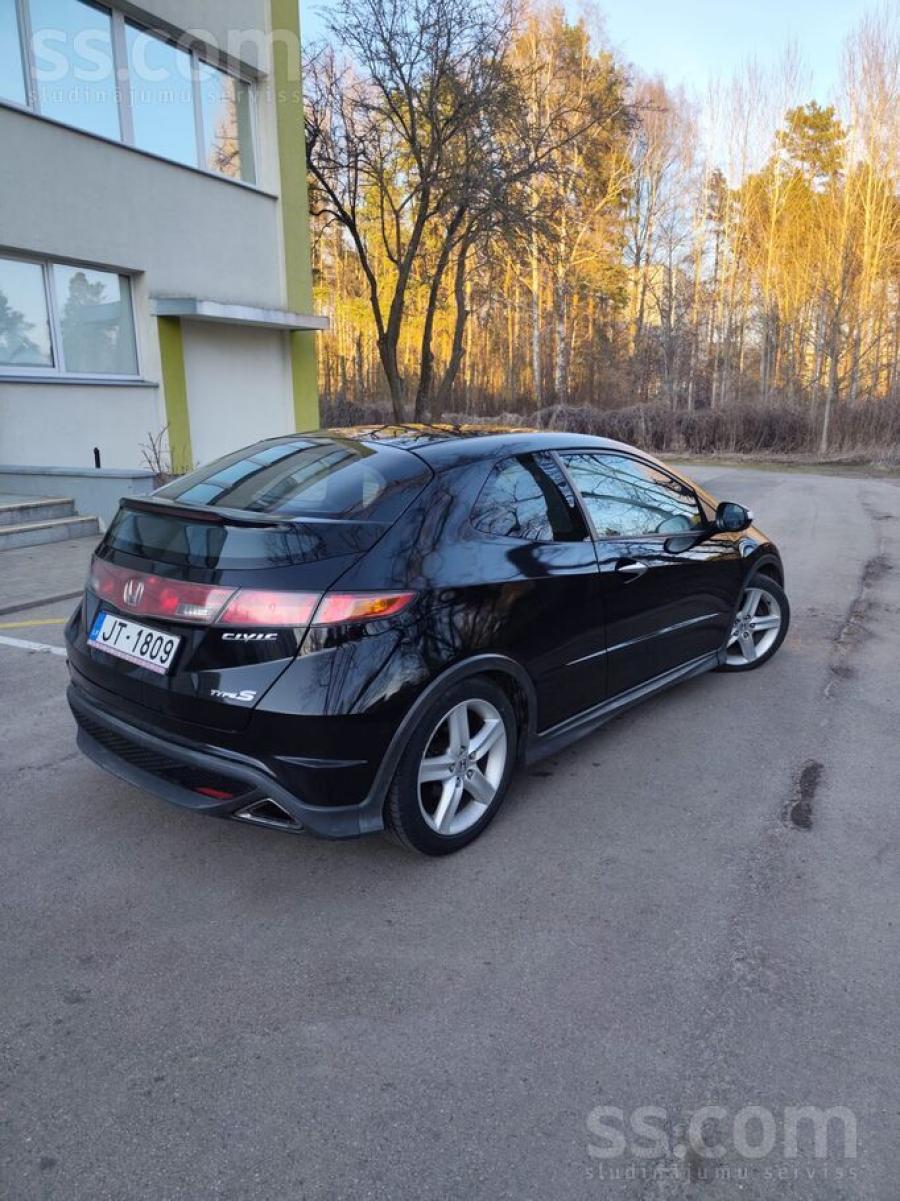 Melns Honda Civic 2008 Jūrmala, ar dzinēja tilpumu 2.20 L un nobraukumu 260 tūkst. km par 3200 €, foto 6 vietnē AUTOMOTO.COM.LV