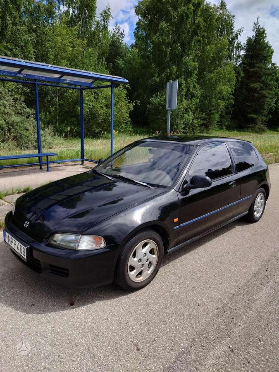 Melns Honda Civic 1995 Visaginas, ar dzinēja tilpumu 1.49 L un nobraukumu 285 tūkst. km par 1600 €, foto 5 vietnē AUTOMOTO.COM.LV
