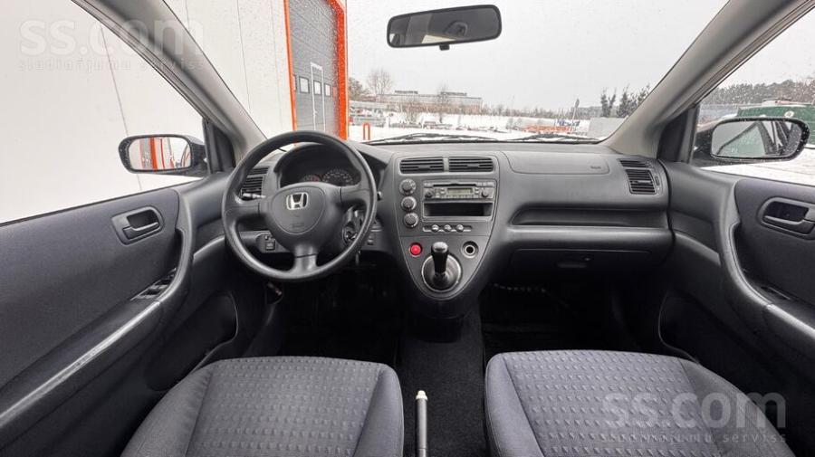 Melns Honda Civic 2002 Rīga, ar dzinēja tilpumu 1.60 L un nobraukumu 358 tūkst. km par 1390 €, foto 5 vietnē AUTOMOTO.COM.LV