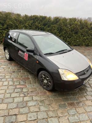 Melns Honda Civic 2002 Rīga, ar dzinēja tilpumu 1.40 L un nobraukumu 277 tūkst. km par 850 €, foto  vietnē AUTOMOTO.COM.LV