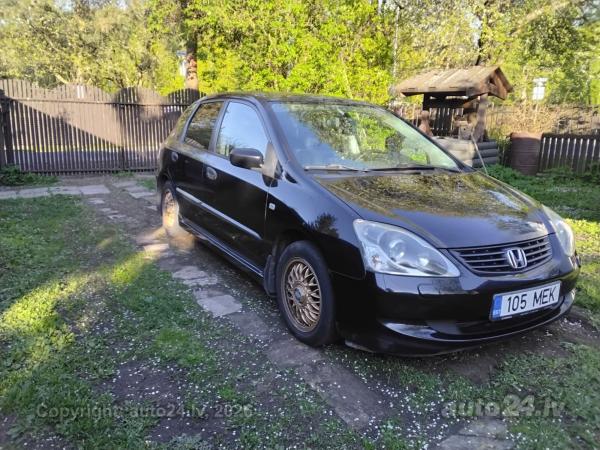 Black Honda Civic 2004 in Tallinn, with an engine capacity of 1.40 L and mileage of 234 thousand km for 1499 €, photo 3 on AUTOMOTO.COM.LV