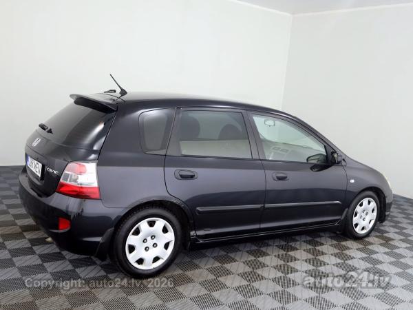 Melns Honda Civic 2004 Tallina, ar dzinēja tilpumu 1.60 L un nobraukumu 184 tūkst. km par 799 €, foto 3 vietnē AUTOMOTO.COM.LV