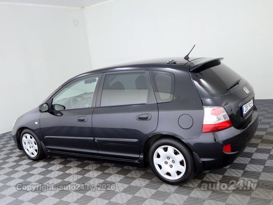 Melns Honda Civic 2004 Tallina, ar dzinēja tilpumu 1.60 L un nobraukumu 184 tūkst. km par 799 €, foto 5 vietnē AUTOMOTO.COM.LV