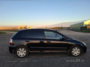 Black Honda Civic 2004 in Tallinn, with an engine capacity of 1.60 L and mileage of 184 thousand km for 500 €, photo 5 on AUTOMOTO.COM.LV
