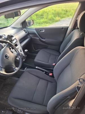Black Honda Civic 2004 in Tallinn, with an engine capacity of 1.60 L and mileage of 184 thousand km for 500 €, photo 11 on AUTOMOTO.COM.LV
