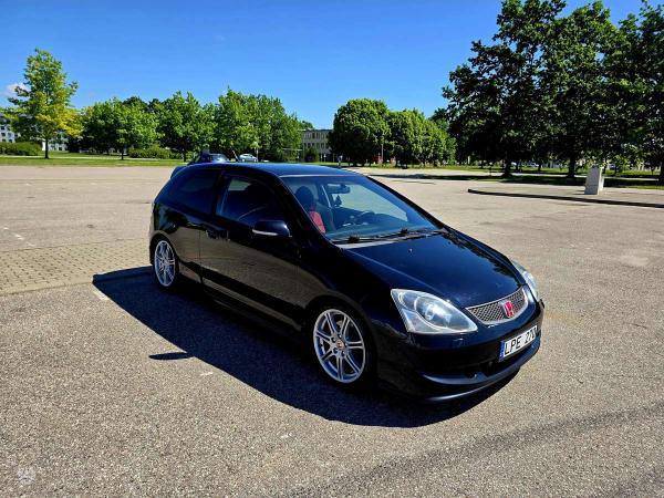 Melns Honda Civic 2004 Kauņa, ar dzinēja tilpumu 1.99 L un nobraukumu 304 tūkst. km par 9500 €, foto 6 vietnē AUTOMOTO.COM.LV