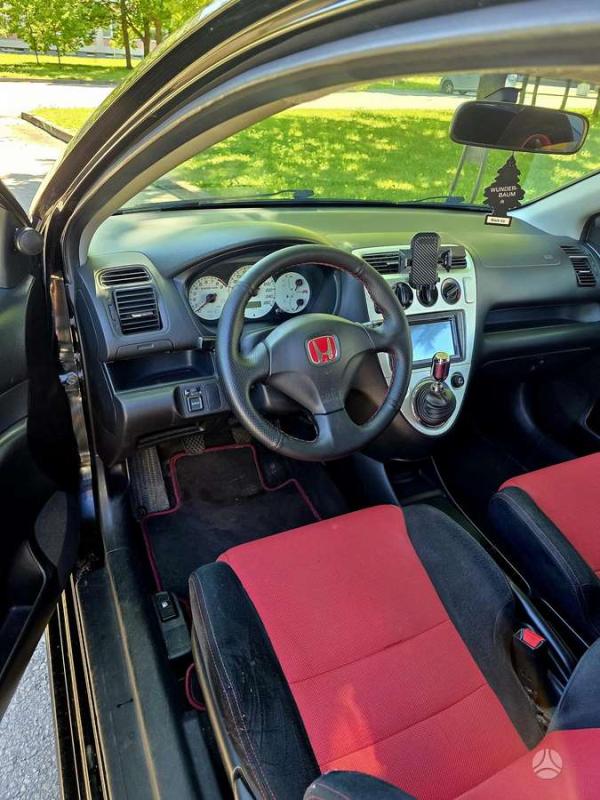 Melns Honda Civic 2004 Kauņa, ar dzinēja tilpumu 1.99 L un nobraukumu 304 tūkst. km par 9500 €, foto 8 vietnē AUTOMOTO.COM.LV