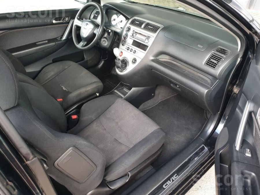 Melns Honda Civic 2005 Rīga, ar dzinēja tilpumu 1.60 L un nobraukumu 287 tūkst. km par 1000 €, foto 6 vietnē AUTOMOTO.COM.LV