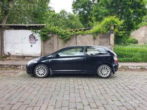 Melns Honda Civic 2005 Rīga, ar dzinēja tilpumu 1.60 L un nobraukumu 287 tūkst. km par 1000 €, foto 11 vietnē AUTOMOTO.COM.LV
