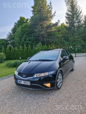 Melns Honda Civic 2006 Ogre, ar dzinēja tilpumu 2.20 L un nobraukumu 302 tūkst. km par 5200 €, foto 2 vietnē AUTOMOTO.COM.LV
