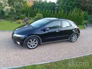 Melns Honda Civic 2006 Ogre, ar dzinēja tilpumu 2.20 L un nobraukumu 302 tūkst. km par 5200 €, foto 14 vietnē AUTOMOTO.COM.LV