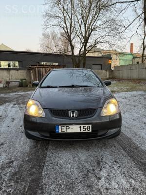 Melns Honda Civic 2006 Rīga, ar dzinēja tilpumu 1.60 L un nobraukumu 174 tūkst. km par 1100 €, foto  vietnē AUTOMOTO.COM.LV