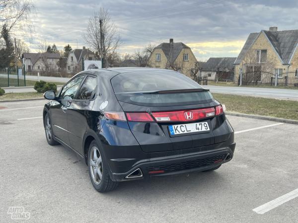 Melns Honda Civic 2006 Kelmė, ar dzinēja tilpumu 2.20 L un nobraukumu 376 tūkst. km par 1350 €, foto 7 vietnē AUTOMOTO.COM.LV