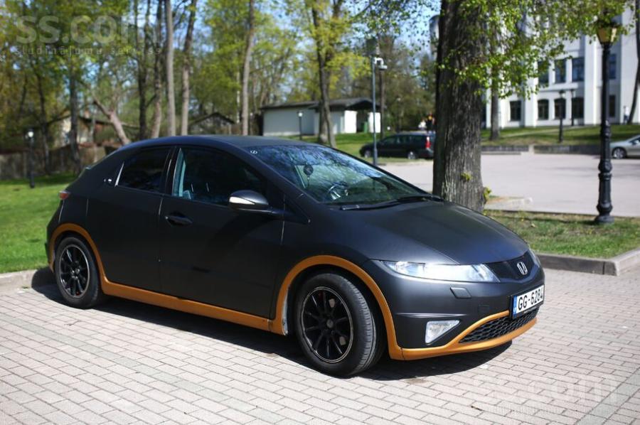 Melns Honda Civic 2006 Rīga, ar dzinēja tilpumu 1.80 L un nobraukumu 127 tūkst. km par 2900 €, foto 5 vietnē AUTOMOTO.COM.LV