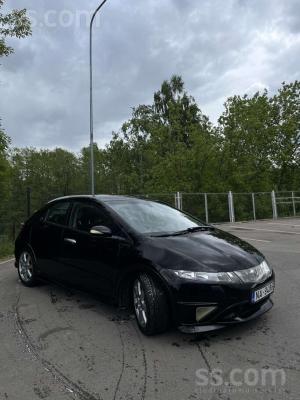 Black Honda Civic 2006 in Daugavpils, with an engine capacity of 2.20 L and mileage of 278 thousand km for 1400 €, photo  on AUTOMOTO.COM.LV