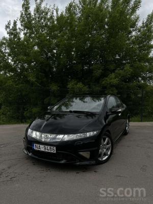Black Honda Civic 2006 in Daugavpils, with an engine capacity of 2.20 L and mileage of 278 thousand km for 1400 €, photo 3 on AUTOMOTO.COM.LV