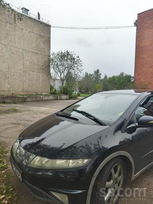 Melns Honda Civic 2006 Daugavpils, ar dzinēja tilpumu 1.80 L un nobraukumu 389 tūkst. km par 2000 €, foto 3 vietnē AUTOMOTO.COM.LV