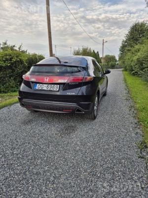 Melns Honda Civic 2006 Rīga, ar dzinēja tilpumu 2.20 L un nobraukumu 345 tūkst. km par 1550 €, foto 4 vietnē AUTOMOTO.COM.LV