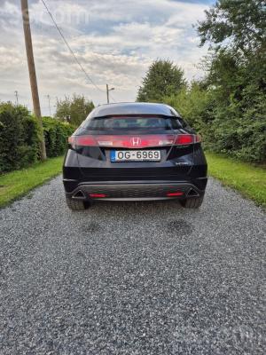 Melns Honda Civic 2006 Rīga, ar dzinēja tilpumu 2.20 L un nobraukumu 345 tūkst. km par 1550 €, foto 6 vietnē AUTOMOTO.COM.LV