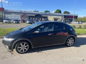Melns Honda Civic 2006 Jēkabpils, ar dzinēja tilpumu 2.20 L un nobraukumu 276 tūkst. km par 2500 €, foto 3 vietnē AUTOMOTO.COM.LV
