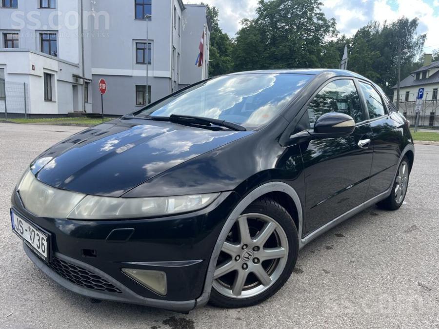 Melns Honda Civic 2006 Jelgava, ar dzinēja tilpumu 2.20 L un nobraukumu 345 tūkst. km par 1870 €, foto 1 vietnē AUTOMOTO.COM.LV