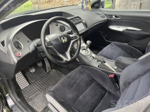 Melns Honda Civic 2006 Jēkabpils, ar dzinēja tilpumu 2.20 L un nobraukumu 276 tūkst. km par 2000 €, foto 10 vietnē AUTOMOTO.COM.LV