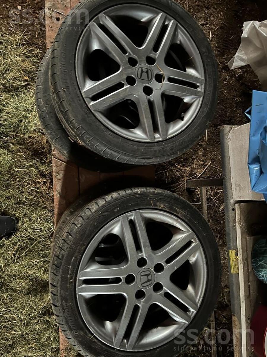 Melns Honda Civic 2006 Jēkabpils, ar dzinēja tilpumu 2.20 L un nobraukumu 276 tūkst. km par 2000 €, foto 11 vietnē AUTOMOTO.COM.LV