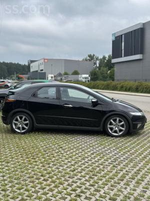 Melns Honda Civic 2006 Rīga, ar dzinēja tilpumu 2.20 L un nobraukumu 355 tūkst. km par 1850 €, foto 6 vietnē AUTOMOTO.COM.LV