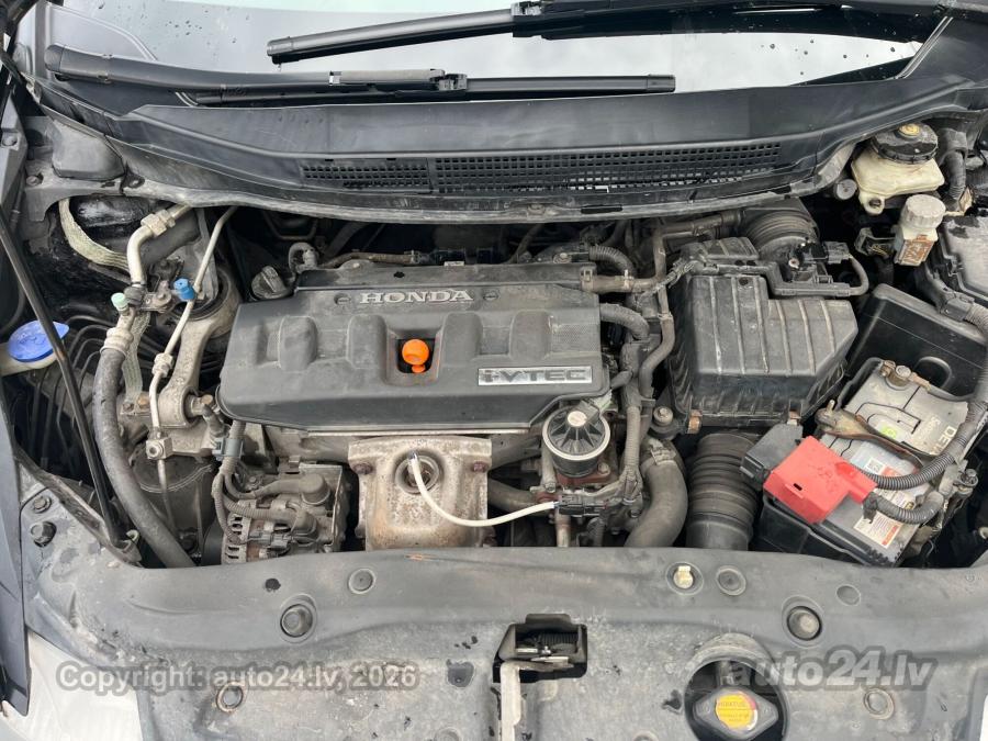 Melns Honda Civic 2006 Tartu, ar dzinēja tilpumu 1.80 L un nobraukumu 329 tūkst. km par 2100 €, foto 14 vietnē AUTOMOTO.COM.LV