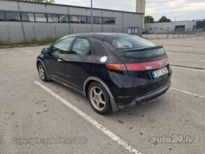 Melns Honda Civic 2006 Keila, ar dzinēja tilpumu 1.30 L un nobraukumu 250 tūkst. km par 599 €, foto 5 vietnē AUTOMOTO.COM.LV