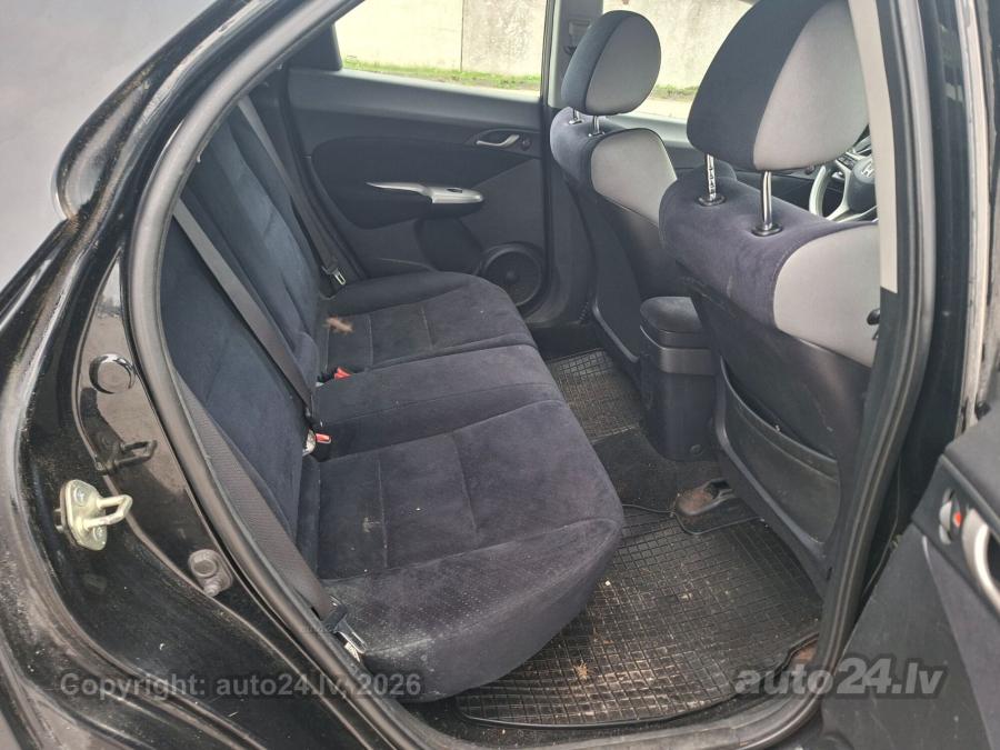 Melns Honda Civic 2006 Keila, ar dzinēja tilpumu 1.30 L un nobraukumu 250 tūkst. km par 599 €, foto 10 vietnē AUTOMOTO.COM.LV