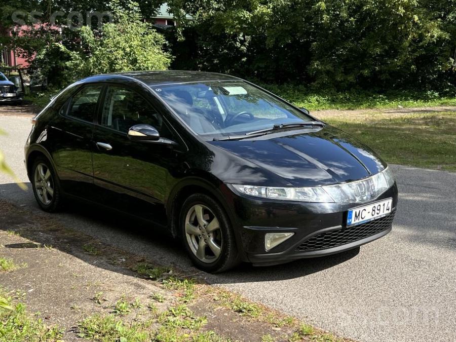 Melns Honda Civic 2006 Rīga, ar dzinēja tilpumu 1.40 L un nobraukumu 185 tūkst. km par 1900 €, foto 6 vietnē AUTOMOTO.COM.LV
