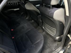 Melns Honda Civic 2006 Rīga, ar dzinēja tilpumu 1.40 L un nobraukumu 185 tūkst. km par 1900 €, foto 13 vietnē AUTOMOTO.COM.LV
