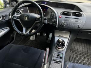 Melns Honda Civic 2006 Rīga, ar dzinēja tilpumu 1.40 L un nobraukumu 185 tūkst. km par 1900 €, foto 14 vietnē AUTOMOTO.COM.LV