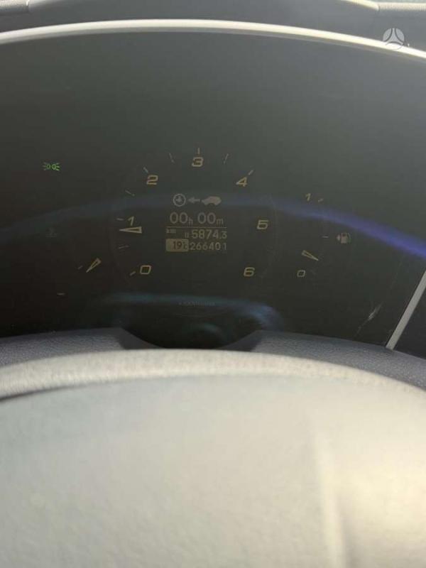 Black Honda Civic 2006 in Vilnius, with an engine capacity of 2.20 L and mileage of 266 thousand km for 1800 €, photo 11 on AUTOMOTO.COM.LV