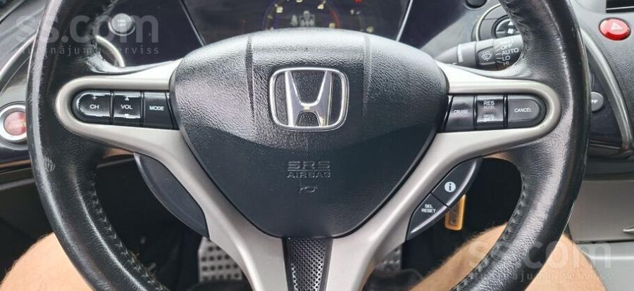 Melns Honda Civic 2006 Daugavpils, ar dzinēja tilpumu 2.20 L un nobraukumu 320 tūkst. km par 1600 €, foto 8 vietnē AUTOMOTO.COM.LV