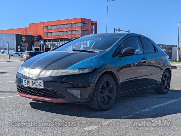 Melns Honda Civic 2006 Tallina, ar dzinēja tilpumu 1.30 L un nobraukumu 262 tūkst. km par 1325 €, foto 4 vietnē AUTOMOTO.COM.LV