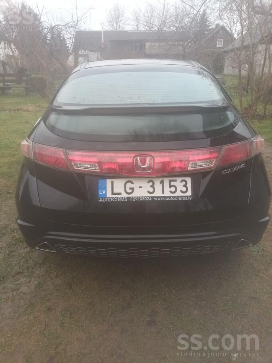 Black Honda Civic 2007 in Talsi, with an engine capacity of 2.20 L and mileage of 0 thousand km for 2500 €, photo 2 on AUTOMOTO.COM.LV