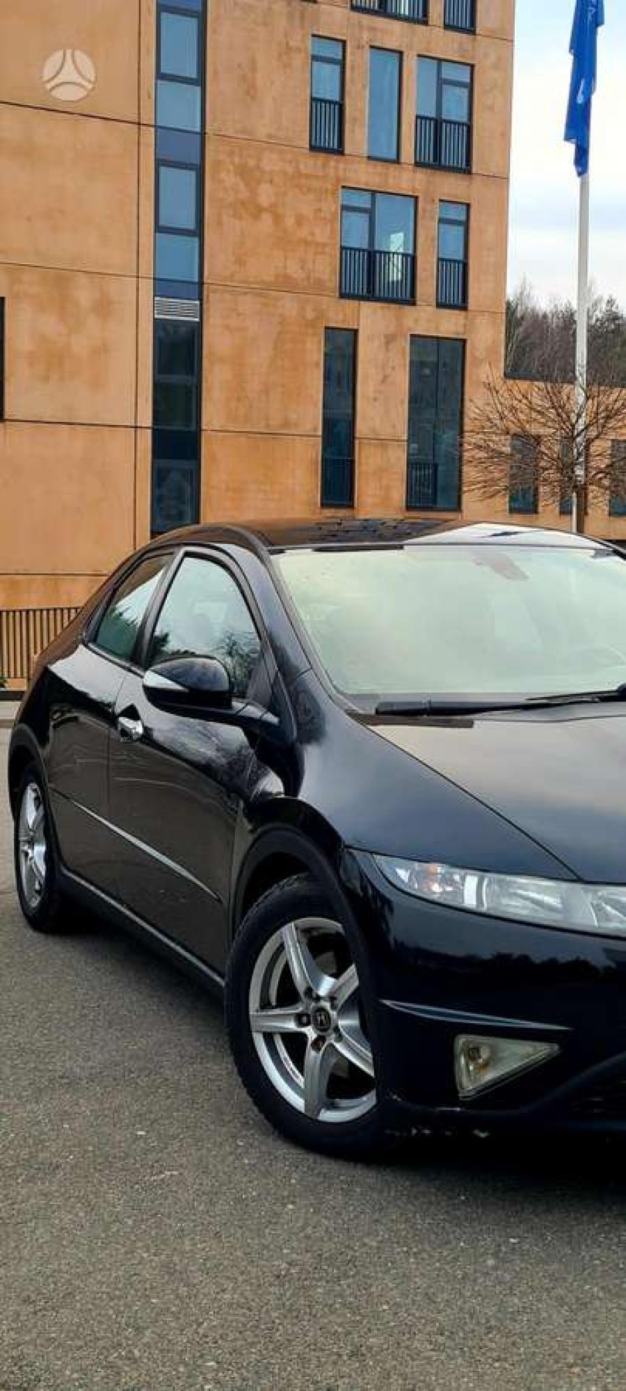Black Honda Civic 2007 in Vilnius, with an engine capacity of 2.20 L and mileage of 287 thousand km for 2250 €, photo 10 on AUTOMOTO.COM.LV