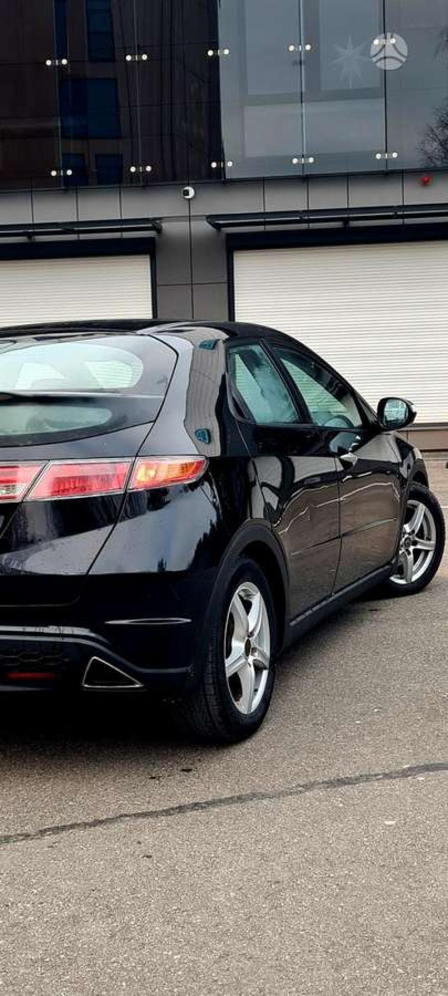 Black Honda Civic 2007 in Vilnius, with an engine capacity of 2.20 L and mileage of 287 thousand km for 2250 €, photo 11 on AUTOMOTO.COM.LV