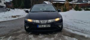 Black Honda Civic 2007 in Vilnius, with an engine capacity of 2.20 L and mileage of 287 thousand km for 2250 €, photo 7 on AUTOMOTO.COM.LV