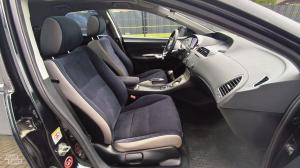 Black Honda Civic 2007 in Vilnius, with an engine capacity of 2.20 L and mileage of 308 thousand km for 1800 €, photo 19 on AUTOMOTO.COM.LV