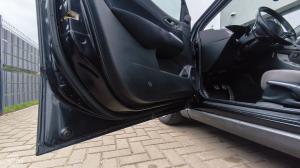 Black Honda Civic 2007 in Vilnius, with an engine capacity of 2.20 L and mileage of 308 thousand km for 1800 €, photo 24 on AUTOMOTO.COM.LV