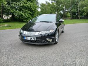 Черный Хонда Цивик 2007 в Рига, объемом двигателя 1.80 л и пробегом 182 тыс. км за 2500 €, фото 9 на AUTOMOTO.COM.LV