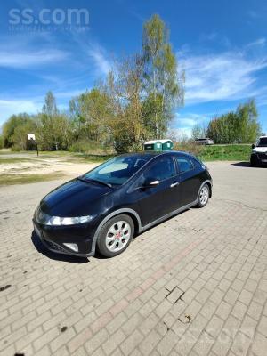 Черный Хонда Цивик 2007 в Рига, объемом двигателя 1.80 л и пробегом 240 тыс. км за 1850 €, фото  на AUTOMOTO.COM.LV